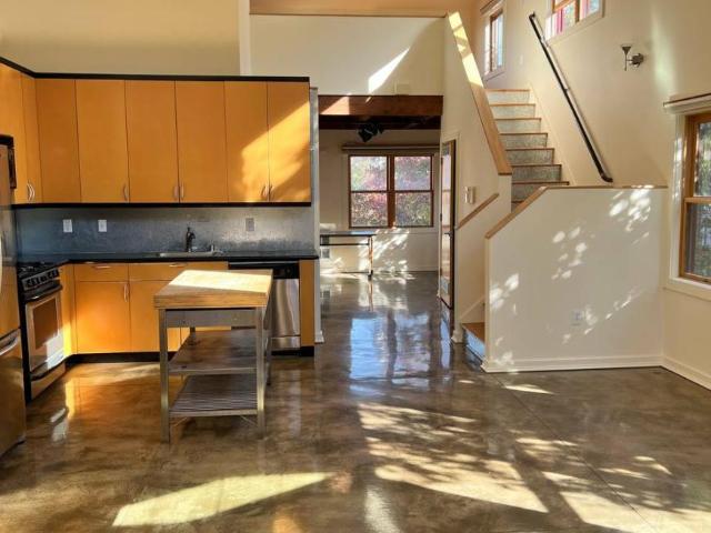 2 bedroom, Oakland CA 94601 LS57110769