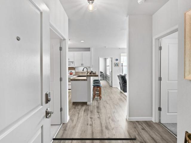 2 bedroom, Oakland CA 94607 LS56396501