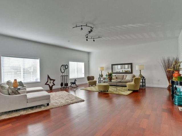 2 bedroom, Oakland CA 94607 LS57109899