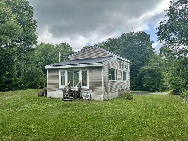 2 bedroom, Oakland ME 04963 104792453