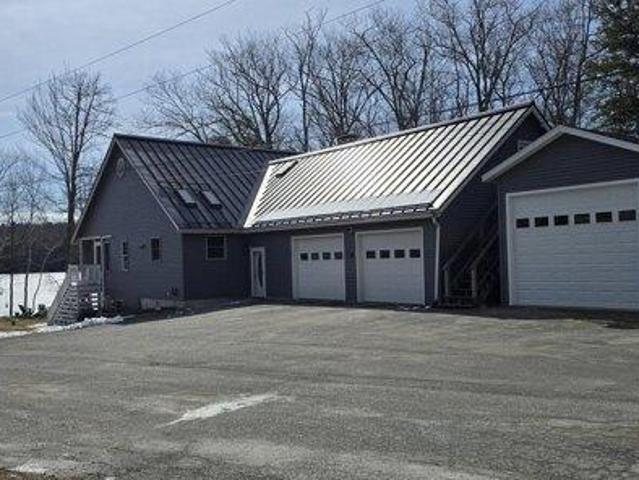 2 bedroom, Oakland ME 04963 LS102826516