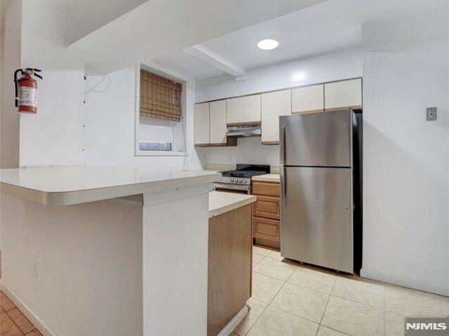 2 bedroom, Orange NJ 07050 105123287