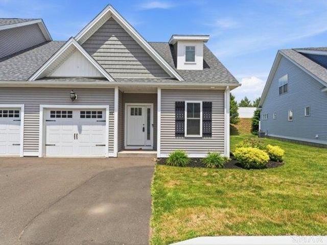 2 bedroom, Orange CT 06477 104329357