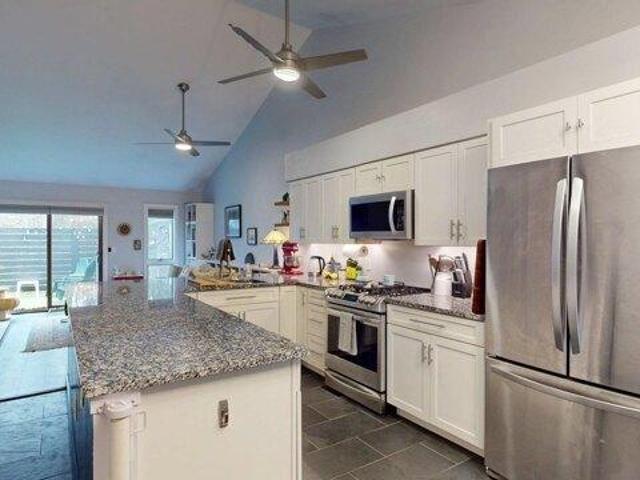 2 bedroom, Orono ME 04473 LS101858227