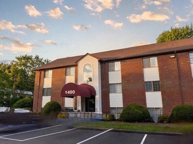 2 bedroom, Lowell MA 01854 LS102584904