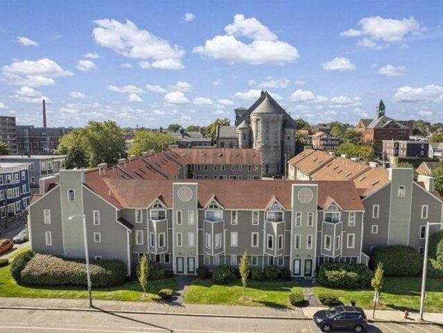 2 bedroom, Lowell MA 01854 102962344