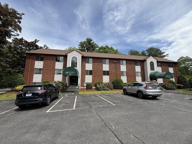 2 bedroom, Lowell MA 01854 102922392