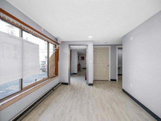 2 bedroom, Lowell MA 01850 104481199