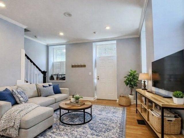 2 bedroom, Lowell MA 01852 LS102669357