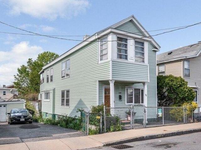 2 bedroom, Lowell MA 01852 102372064