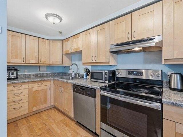 2 bedroom, Lowell MA 01852 102668505