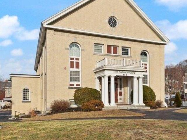 2 bedroom, Lowell MA 01852 102763050