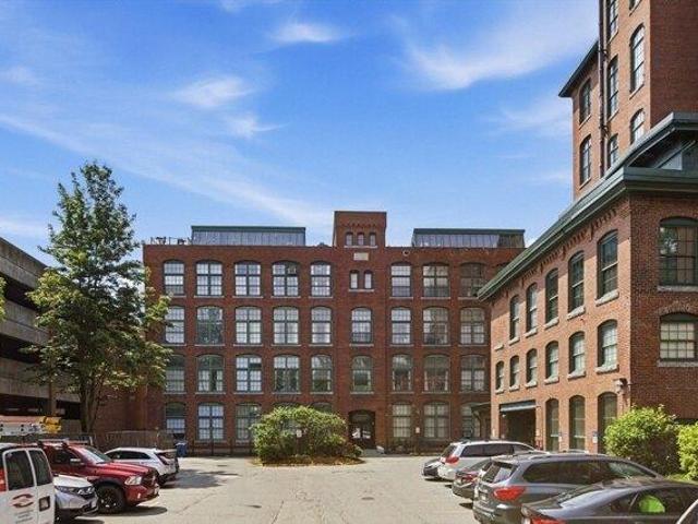 2 bedroom, Lowell MA 01852 103185146