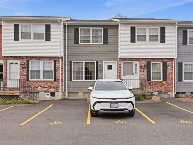 2 bedroom, Lowell MA 01852 103548467