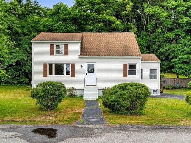 2 bedroom, Lowell MA 01852 104043063