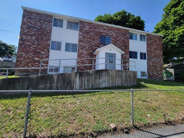 2 bedroom, Lowell MA 01852 104757297
