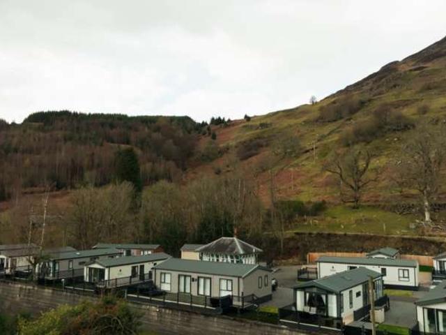 2 Bedroom Lodge Character Property