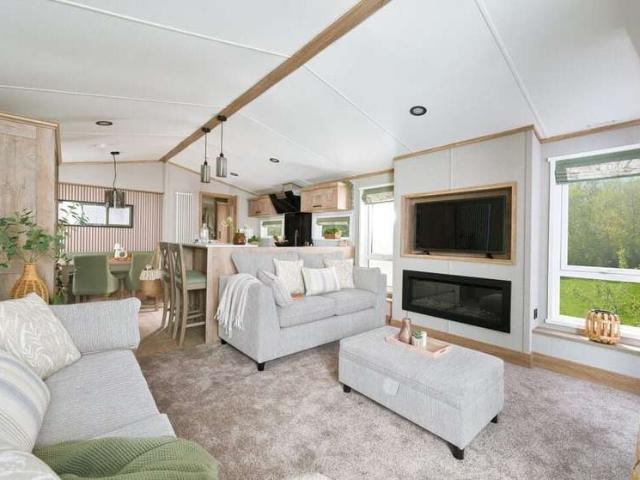 2 Bedroom Lodge Character Property