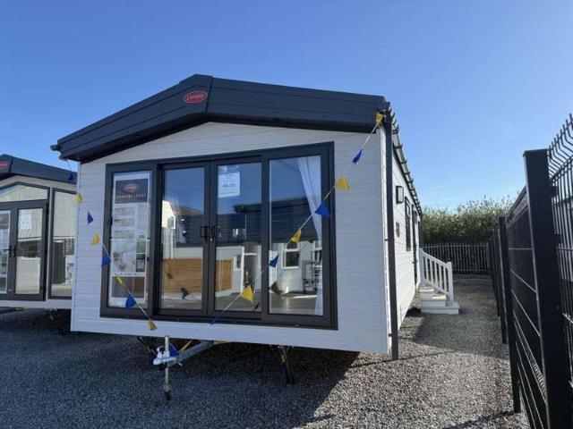 2 Bedroom Lodge Character Property