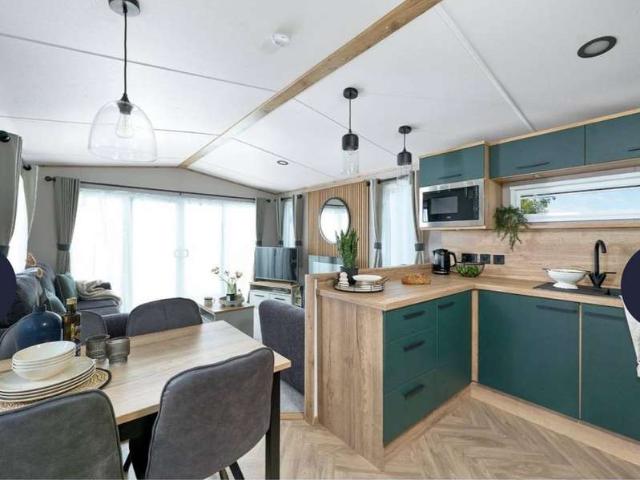 2 Bedroom Lodge Character Property