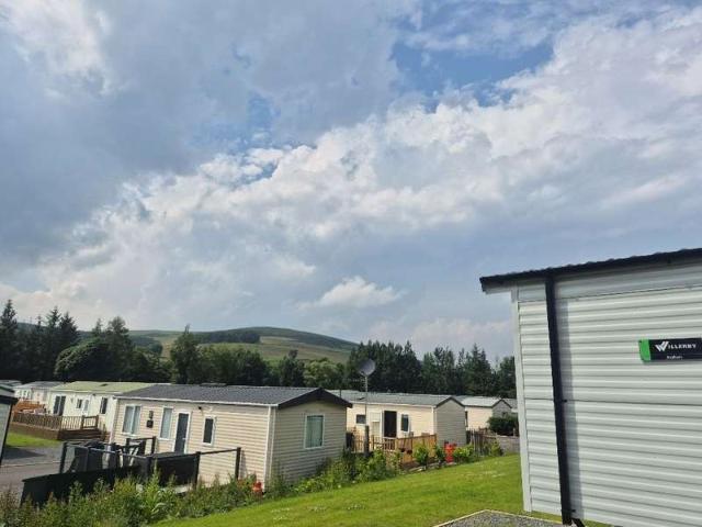 2 Bedroom Lodge Character Property