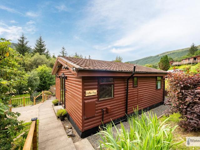 2 bedroom lodge for sale