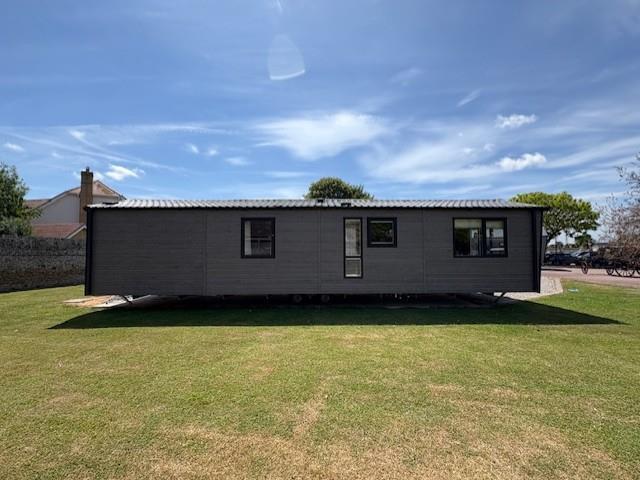 2 bedroom lodge for sale