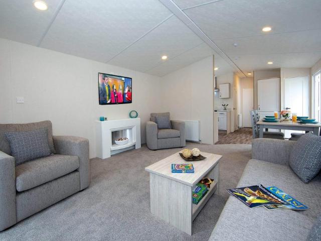 2 bedroom lodge for sale