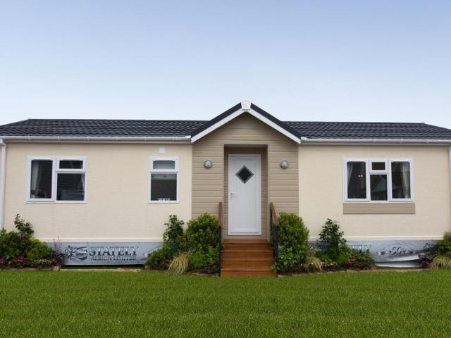 2 bedroom lodge for sale