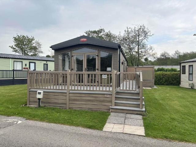 2 bedroom lodge for sale