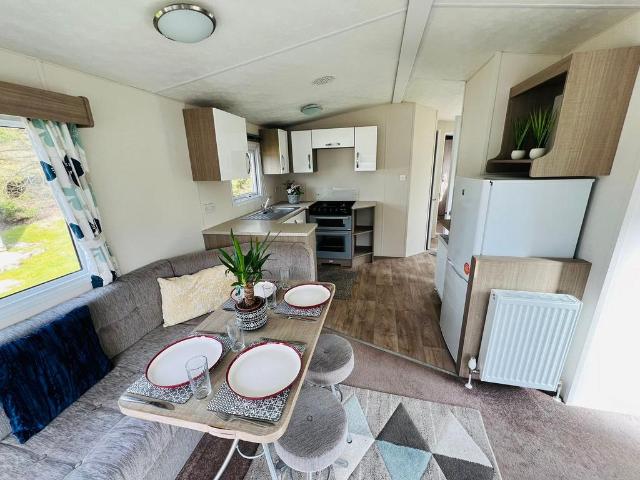 2 bedroom lodge for sale