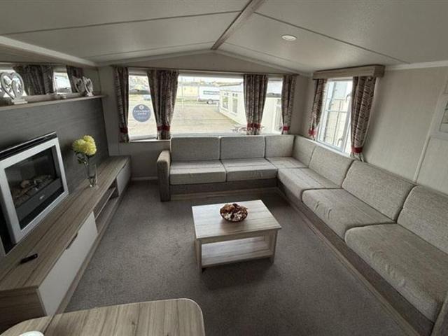 2 bedroom lodge for sale