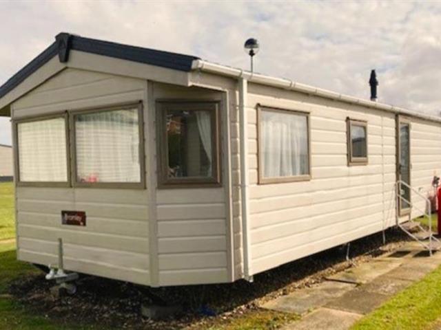 2 bedroom lodge for sale