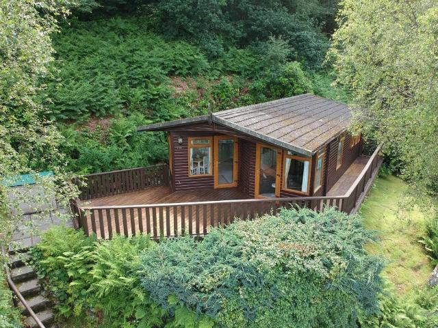 2 bedroom lodge for sale