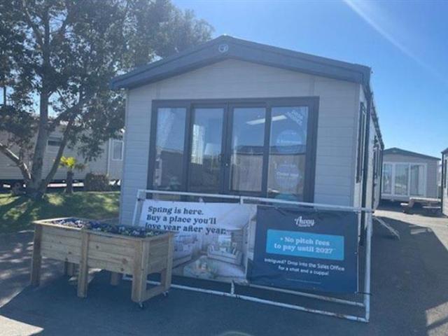 2 bedroom lodge for sale