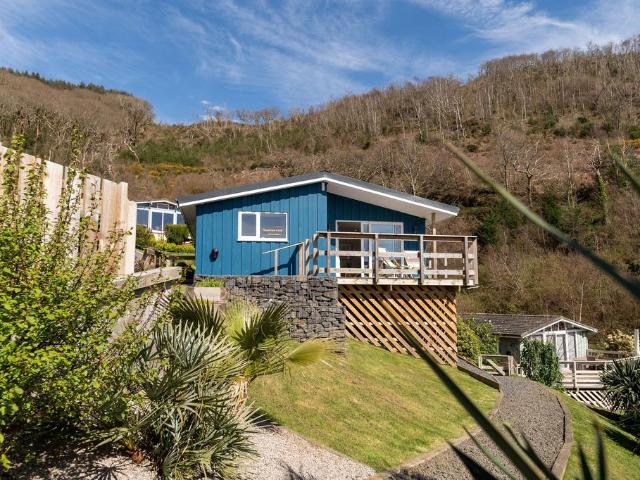 2 bedroom lodge for sale