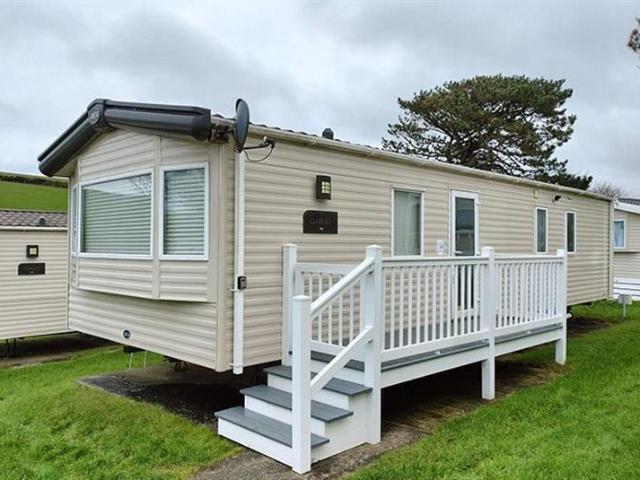 2 bedroom lodge for sale