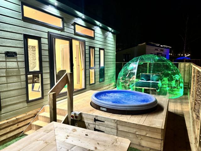 2 bedroom lodge for sale