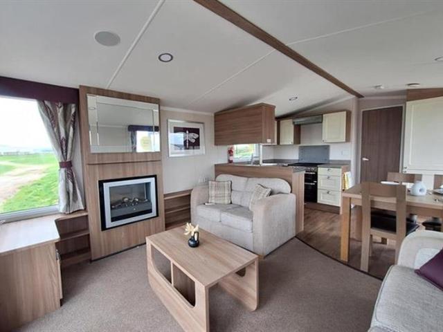2 bedroom lodge for sale