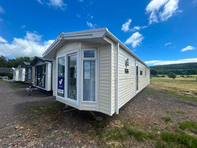2 bedroom lodge for sale