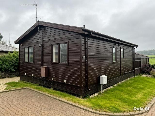 2 bedroom lodge for sale