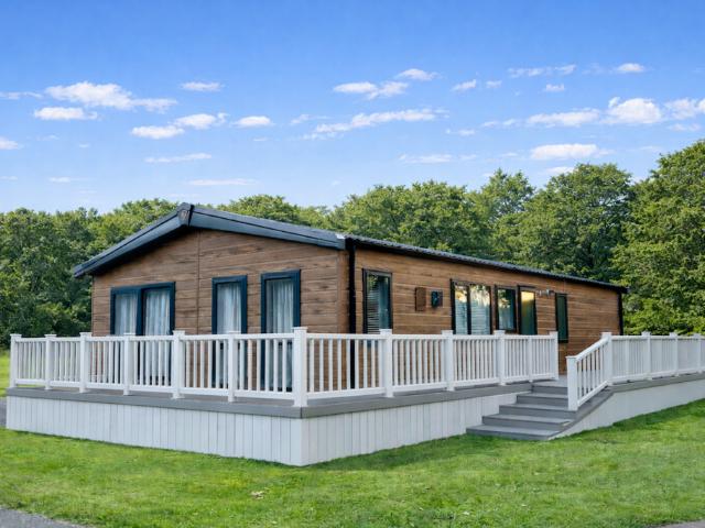 2 bedroom lodge for sale
