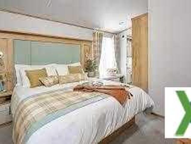 2 bedroom lodge for sale