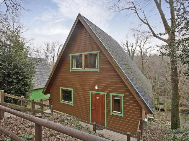 2 bedroom lodge for sale