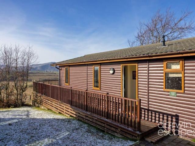 2 bedroom lodge for sale