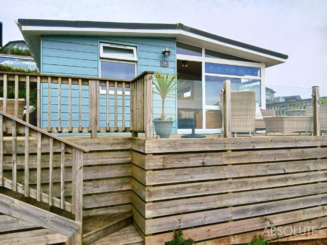 2 bedroom lodge for sale