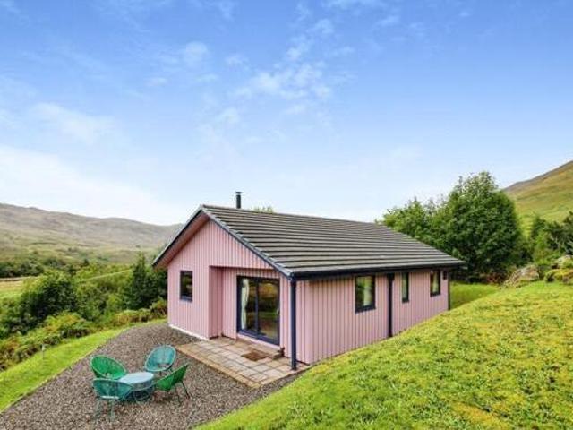 2 Bedroom Lodge For Sale In Crianlarich