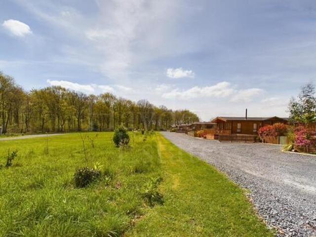 2 Bedroom Lodge For Sale In Button Bridge, Kinlet