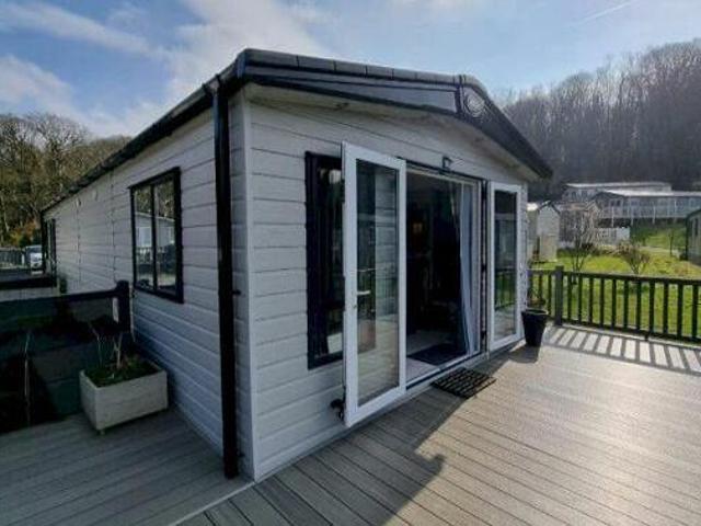 2 Bedroom Lodge For Sale In Gilfachrheda, New Quay