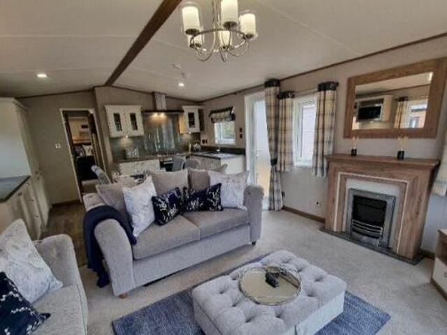2 Bedroom Lodge For Sale In Gilfachrheda, New Quay